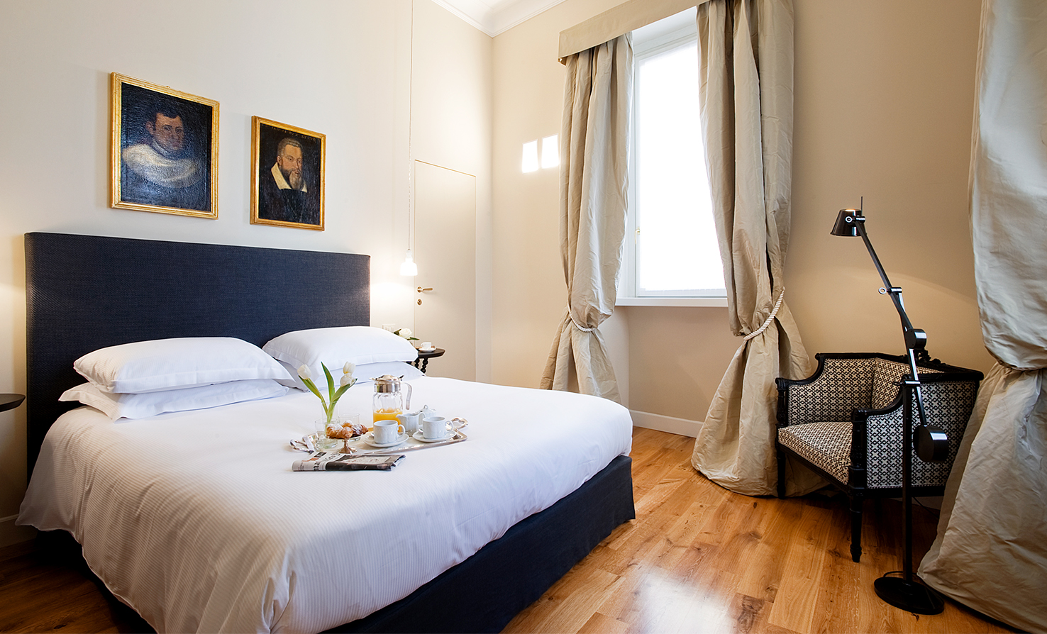 Boutique Hotel Crossing Condotti | Suite Borghese